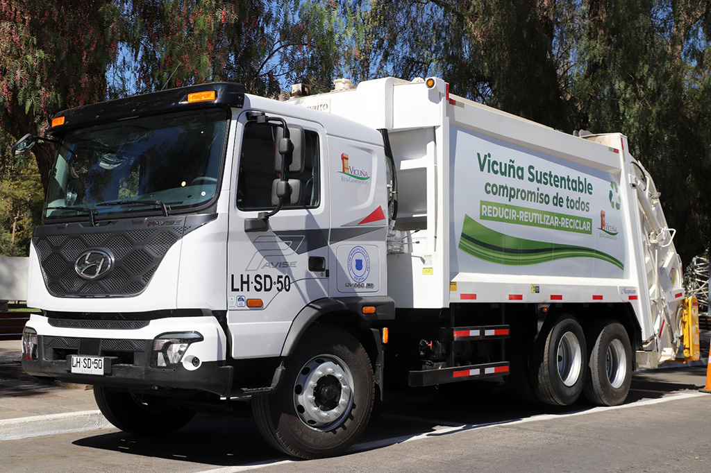Municipio de Vicuña suma nuevo camiónrecolector de residuos a su flota ...